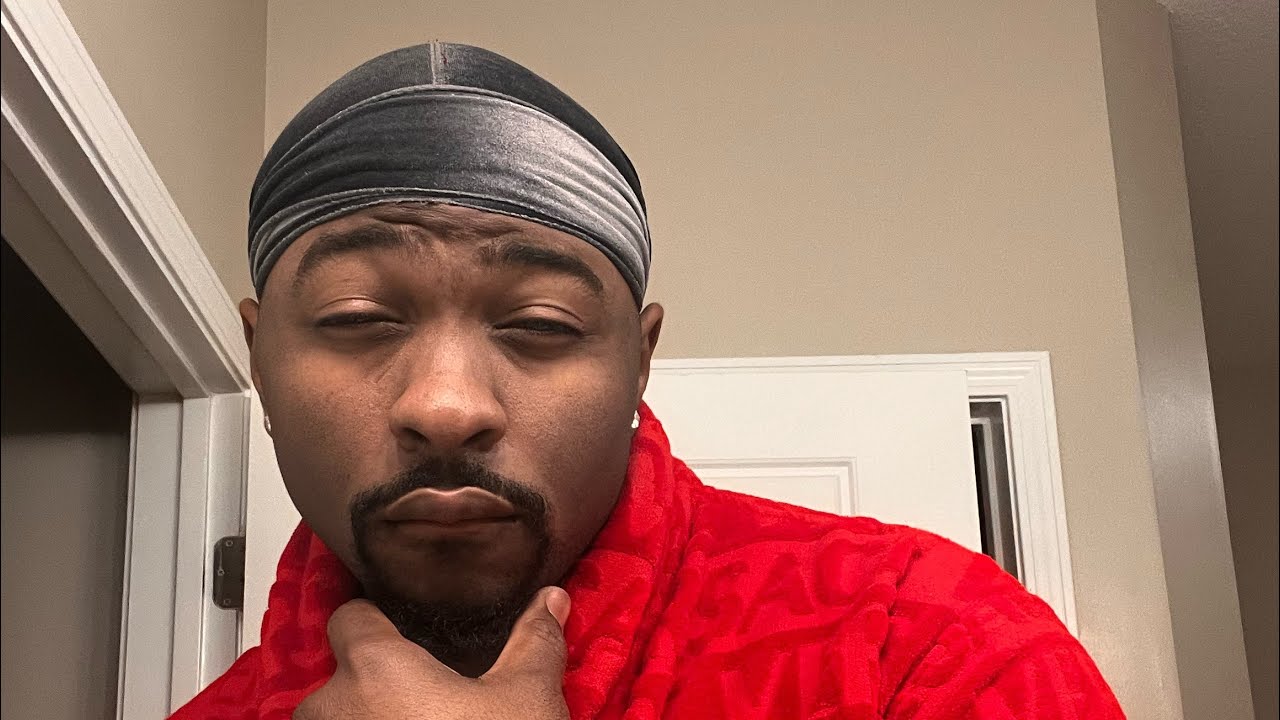 DAY IN THE LIFE OF AN NFL FREE AGENT(haircut) - YouTube