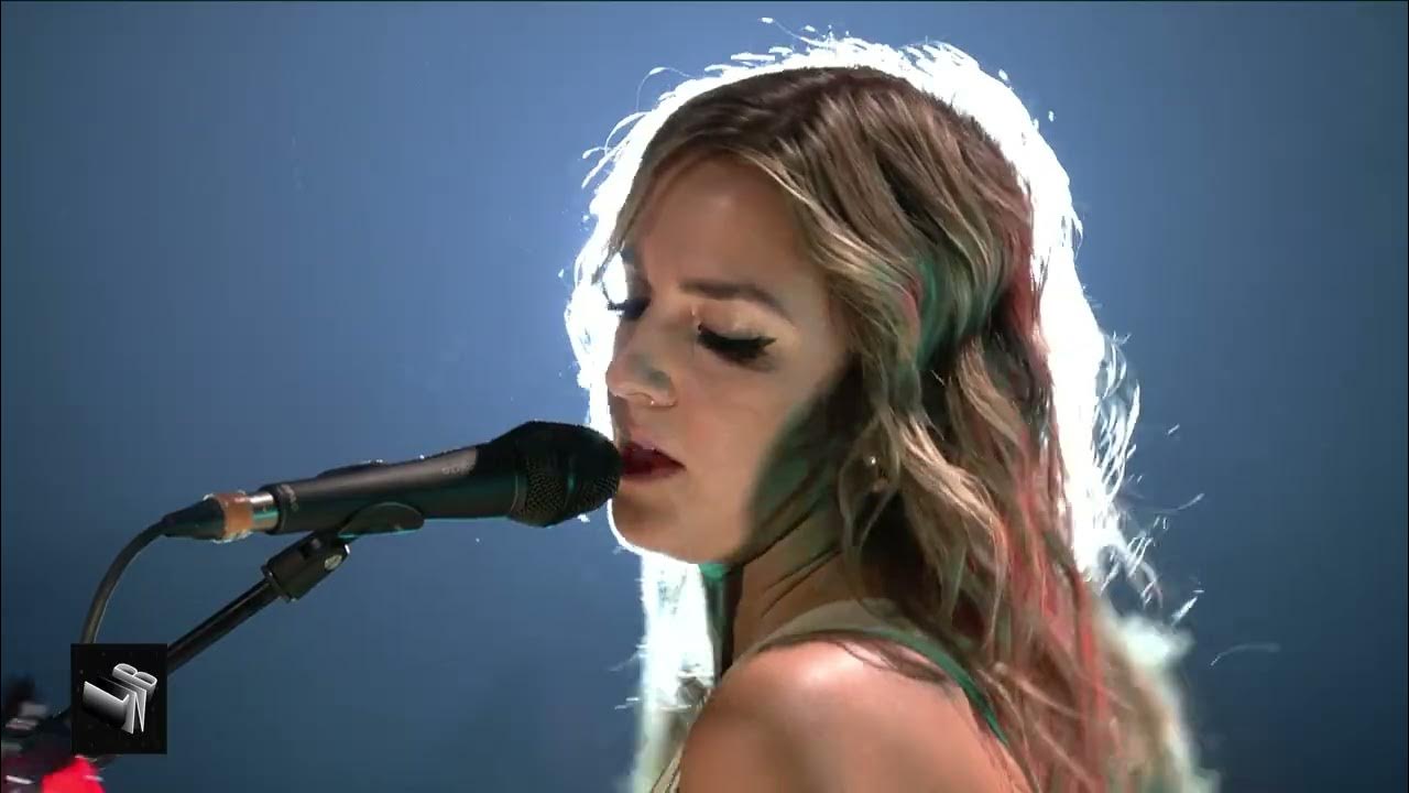 The Beaches - Blame Brett (Live at Late Night Berlin) - YouTube