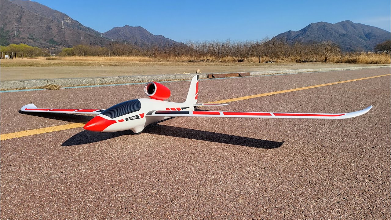 X-Fly Swift 2100 with 64mm EDF - 4th Flight (Take off Run, Touch & Go ...