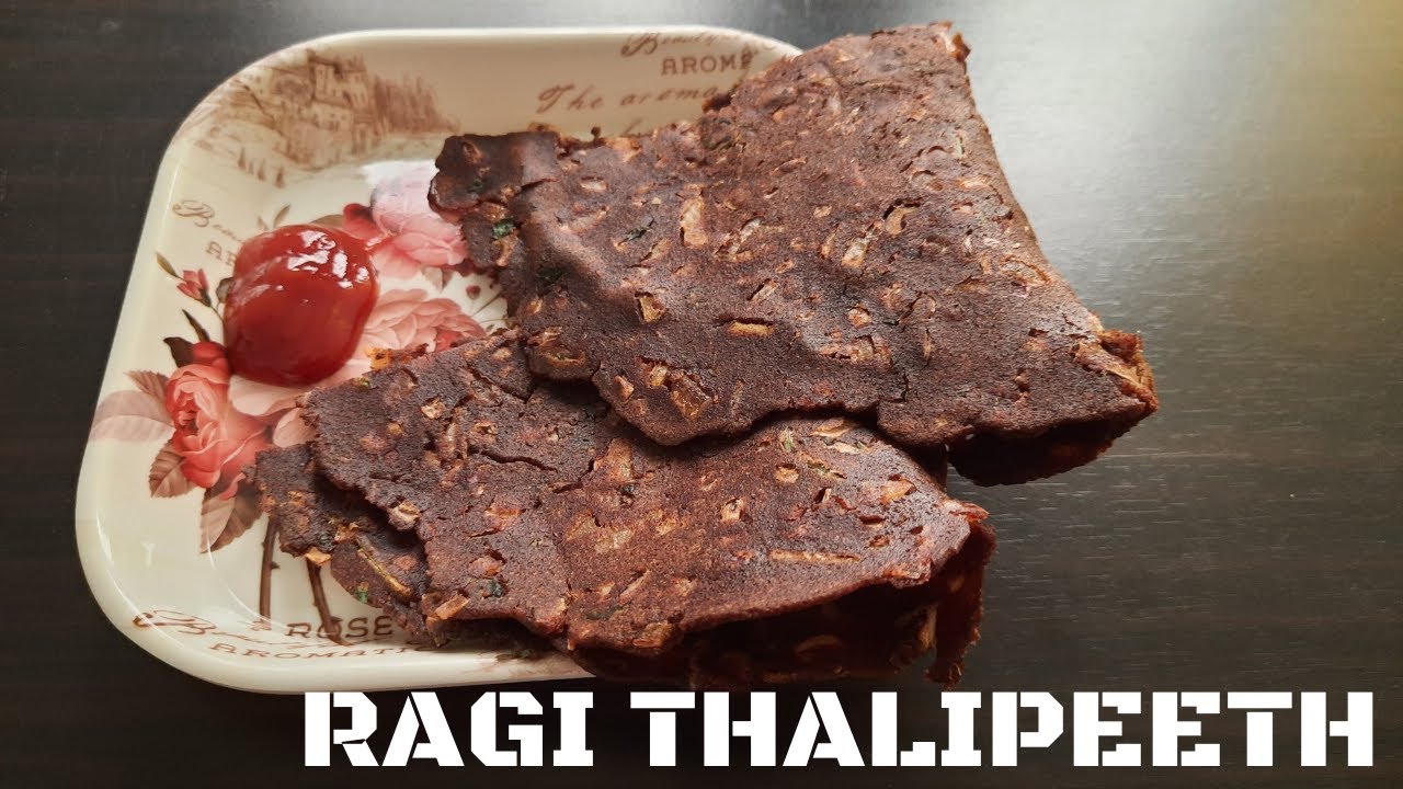 Ragi Thalipeeth Recipe | Healthy breakfast | Ragi chilla | Easy ...