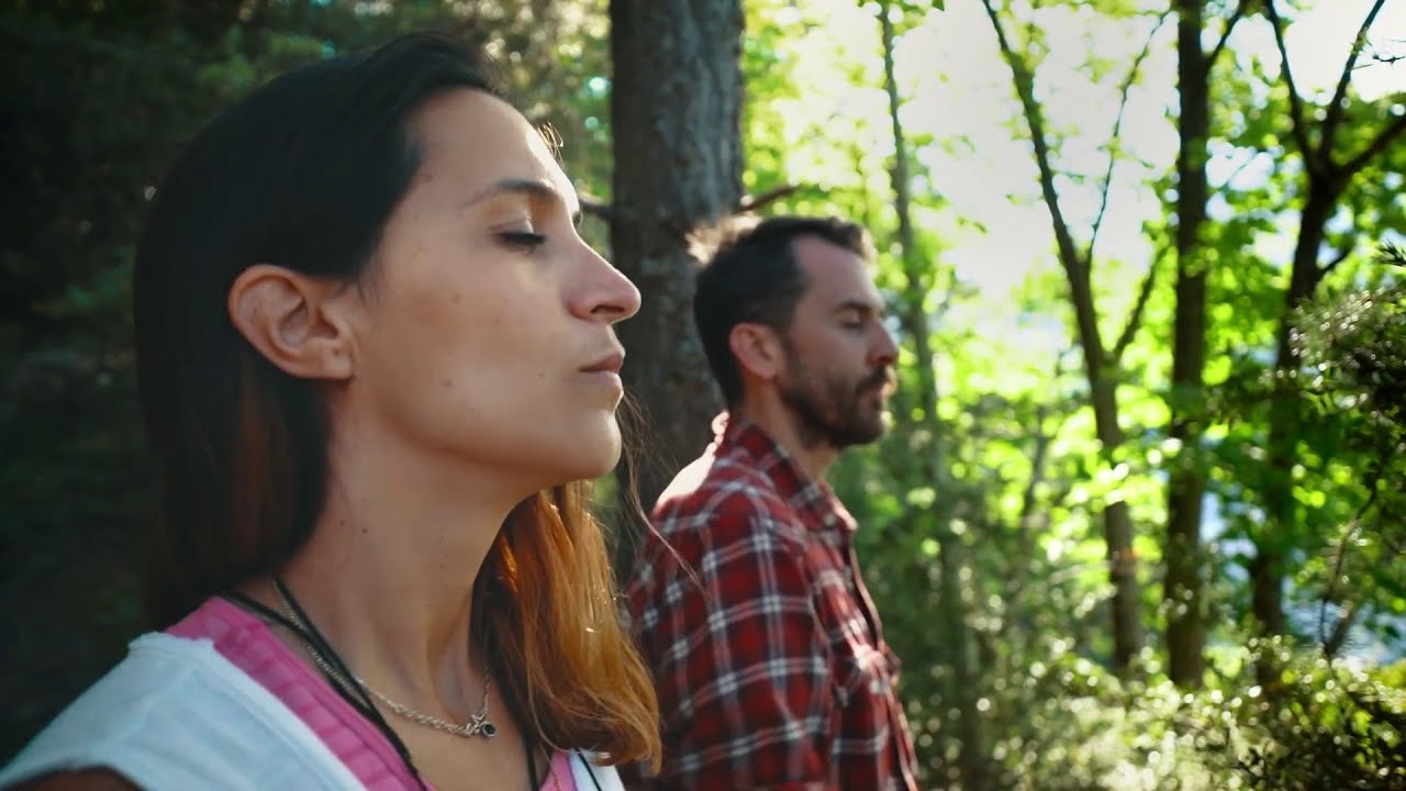 ANNA BORRELL, LOCUTORA PER A SPOT ANDORRA en català Vine i agafa aire ...