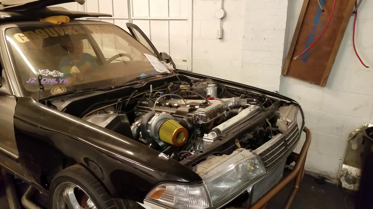 2JZGE NAT 1989 Cressida Start Up - YouTube