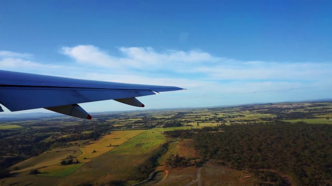 Takeoff Melbourne to Singapore flight SQ248 | Boeing 777-200 - YouTube