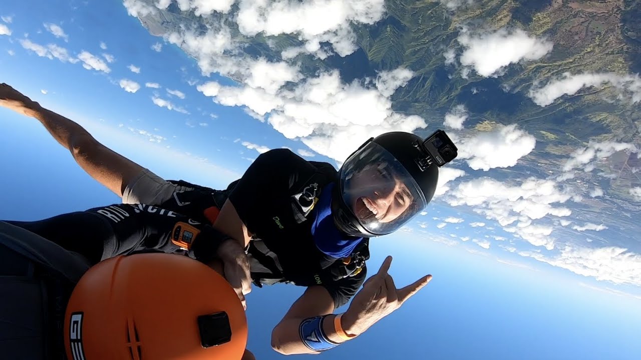 Skydiving in Paradise Oahu, Hawaii - YouTube