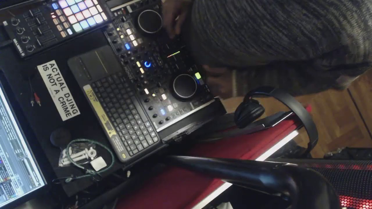 DJ MUSA HORSE FORMATION - YouTube