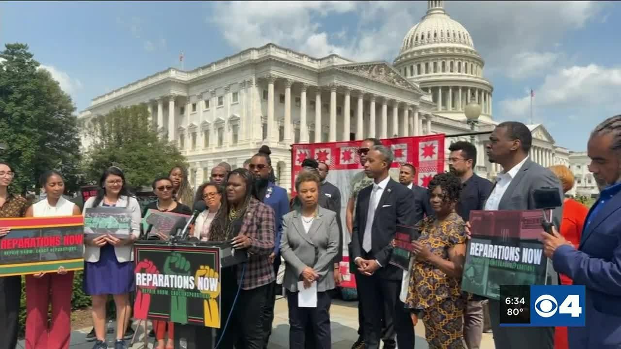 Congresswoman Cori Bush leads new call for reparations - YouTube