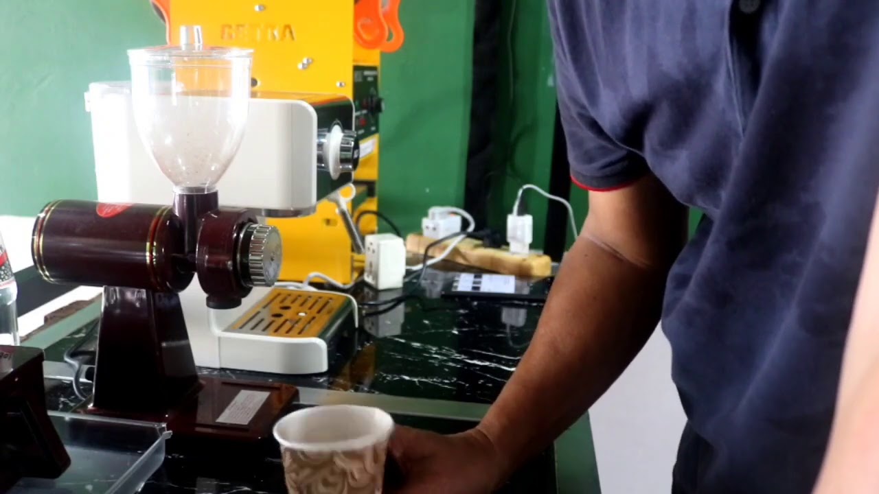 KOPI SUSU KOCOK - Susunya di atas dan dikocokin. - YouTube