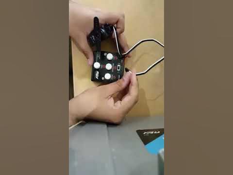 How to program a servo with an SRS programmer-REV robotics - YouTube