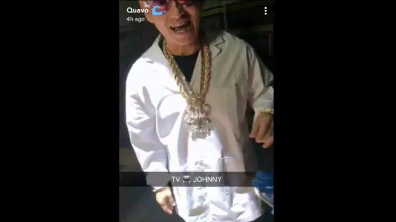 TV JOHNNY Pulls with $2M in Jewelry up to Migos "Ice Tray Behind the ...