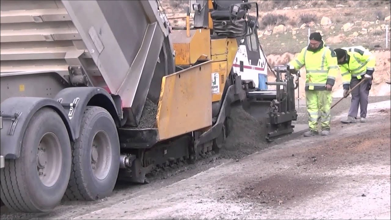 HORMIGON COMPACTADO CON RODILLO. H.C.R. - YouTube