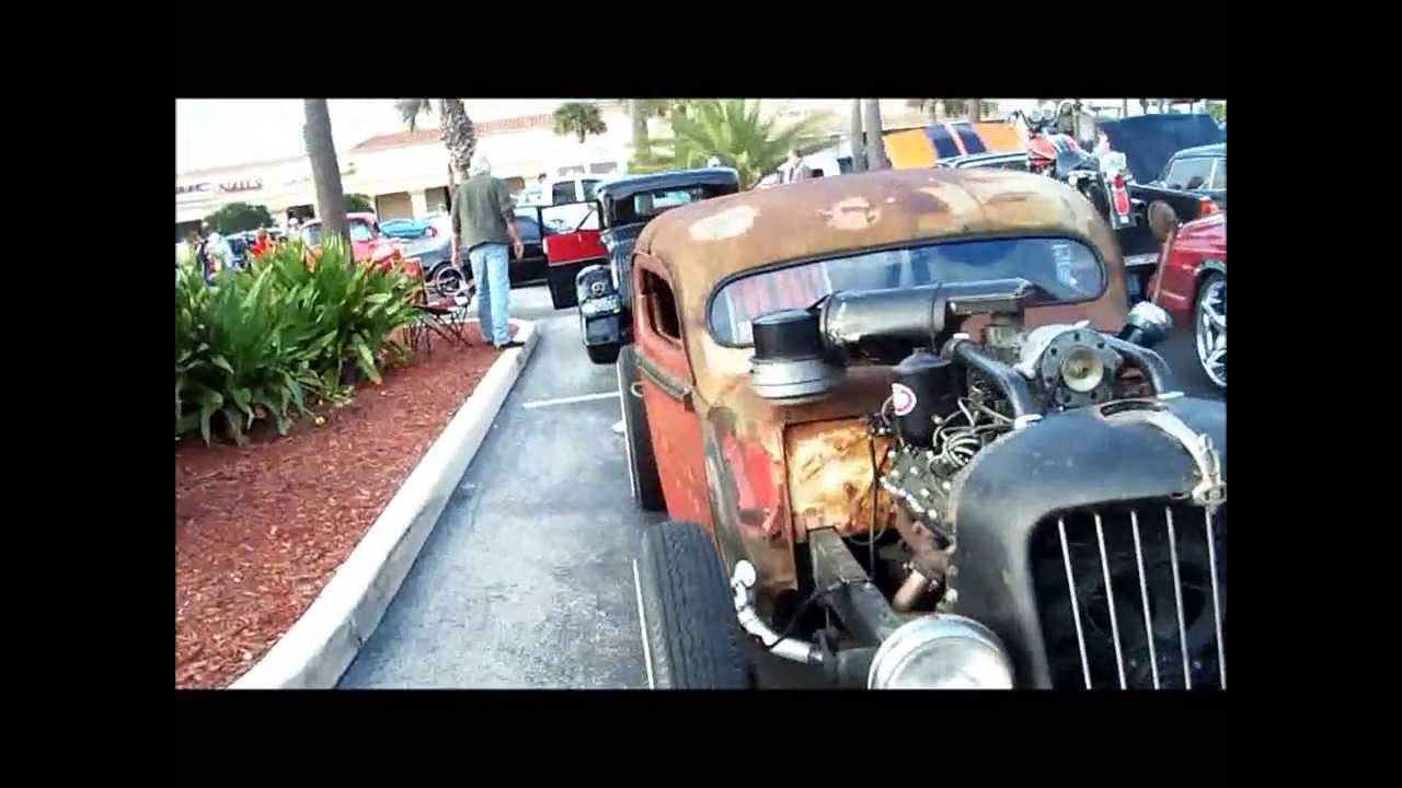 2013 Turkey Rod Run Parking Lot Show Off - YouTube