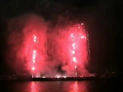 Kölner Lichter 2006 firework Teil 2 - YouTube