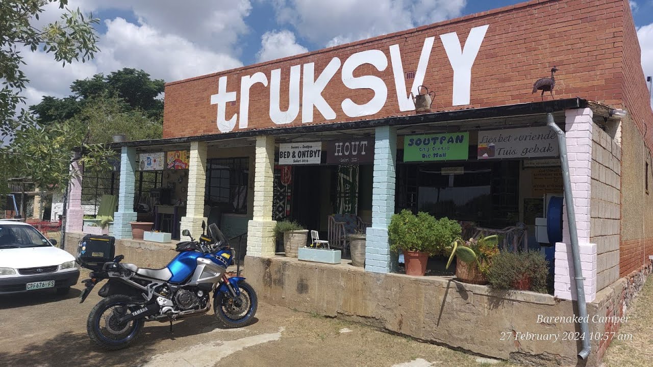 Breakfast run for one to Soutpan - YouTube