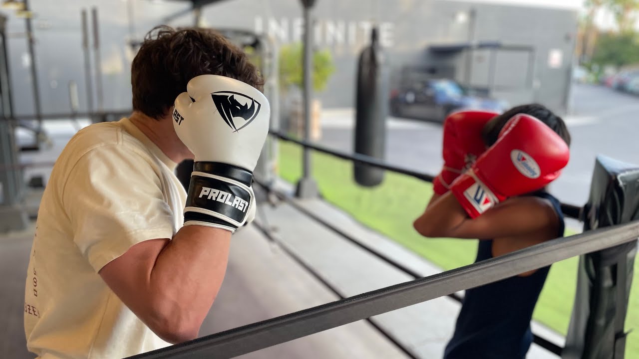 BOXING PARTNER DRILL TO PRACTICE ANGLES - YouTube