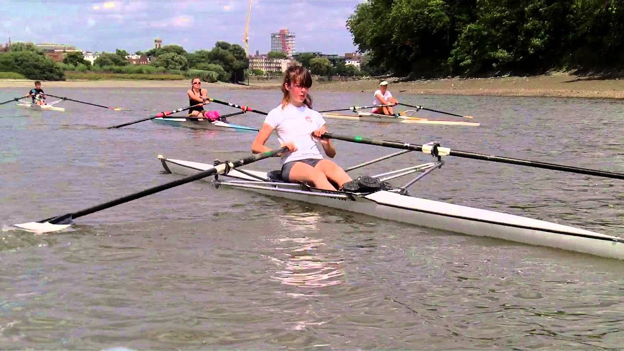 sculling courses at Tideway Scullers School - YouTube