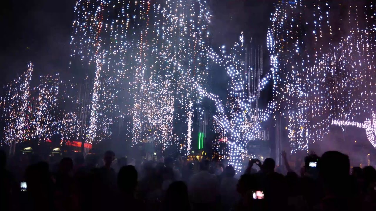 Ayala Triangle Gardens Festival of Lights 2018 - YouTube
