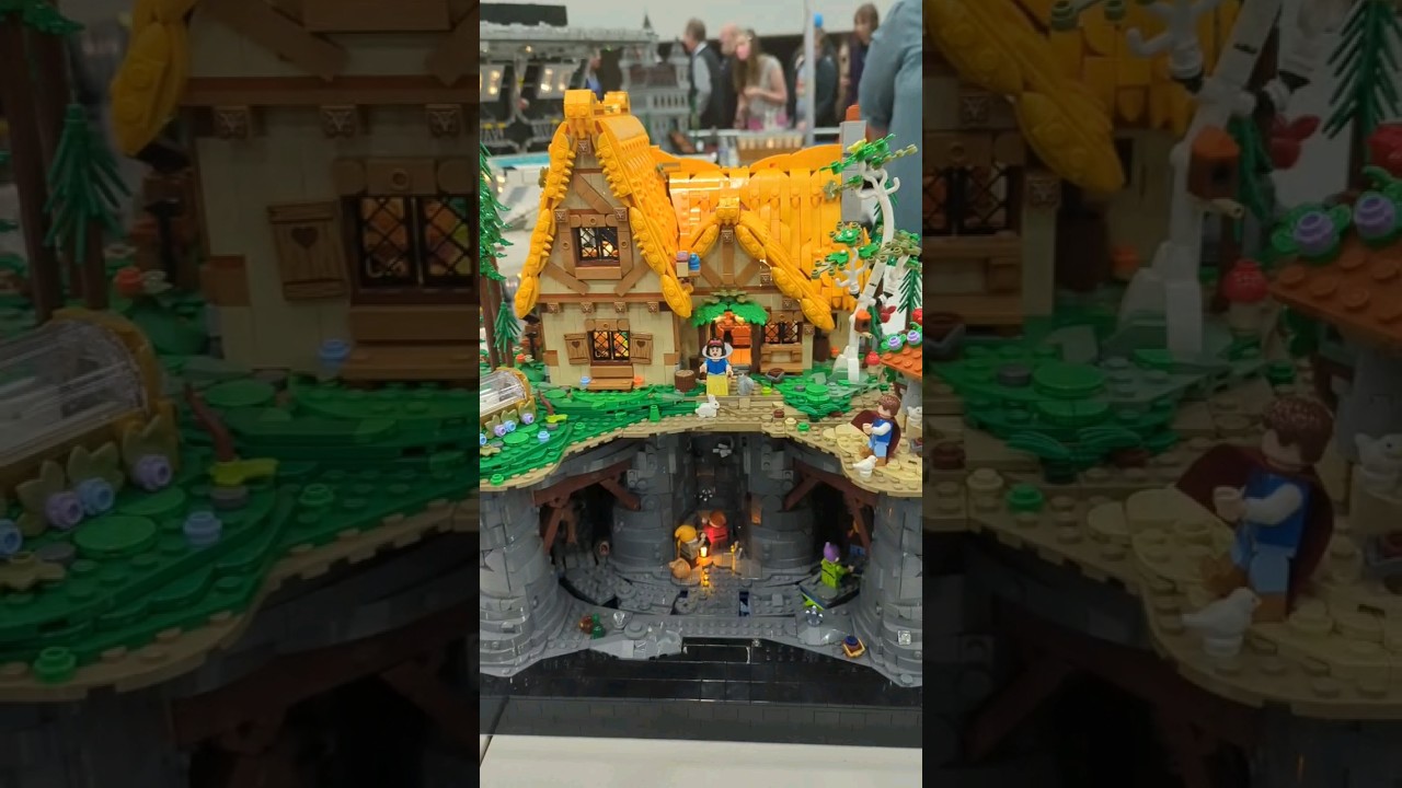 LEGO The Seven Dwarfs' Mine by Douglas Hughes | Brick Finds & Flips