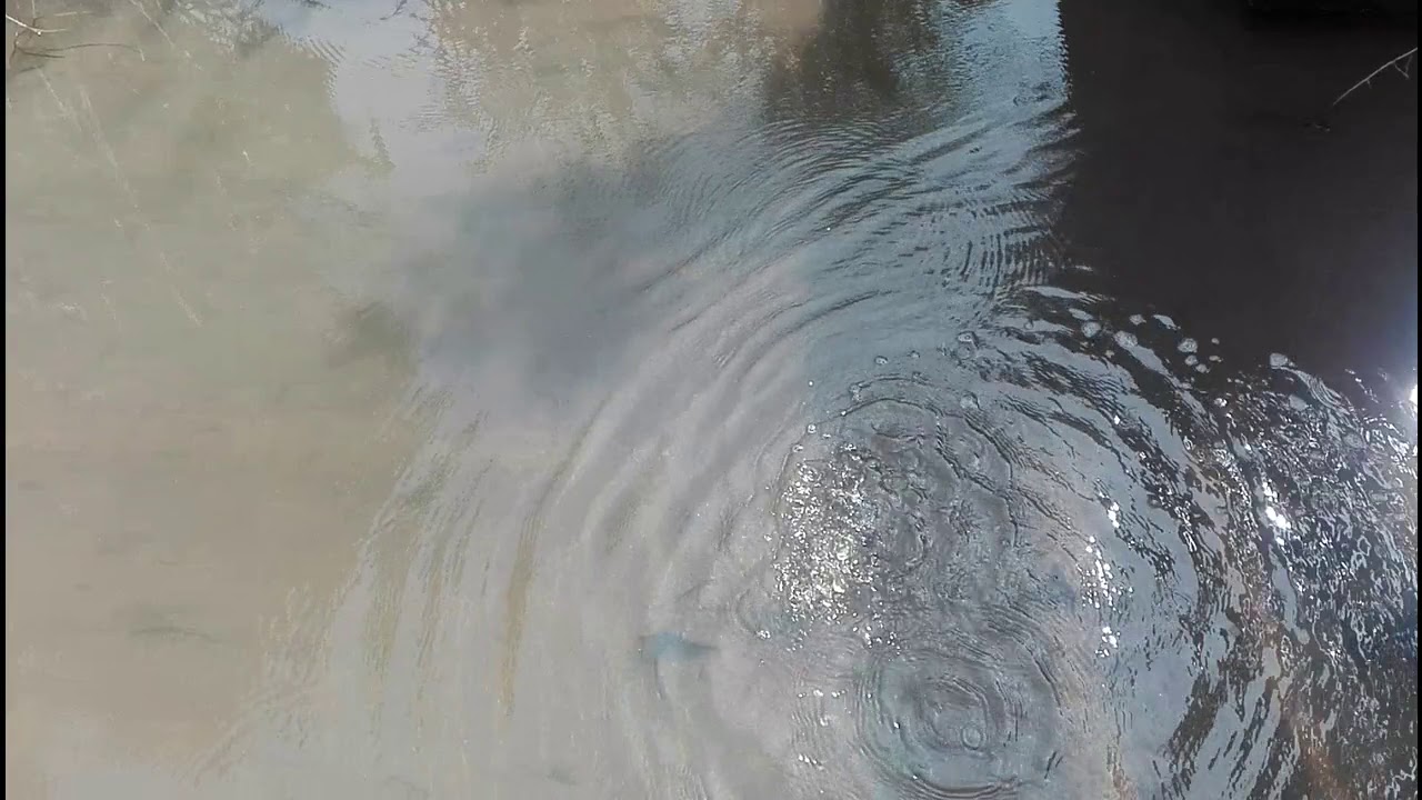 Peeing To A stone pee in the evening😁 To the canal i went to pee🏞 Men ...