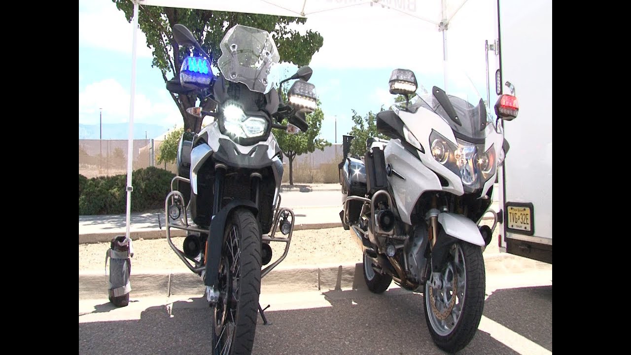 2019 BMW Motorrad Police Motorcycles Get Reviewed by Sales Rep - YouTube