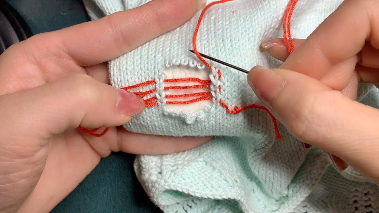 How to Fix a Sweater Hole Caused by 5 or More Broken Yarns - YouTube