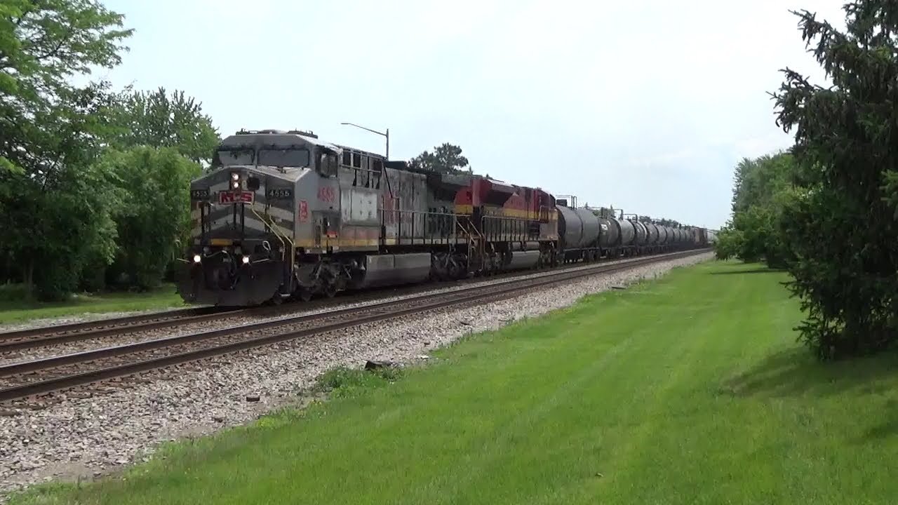 KCSM 4555 at Lake Forest, IL - YouTube