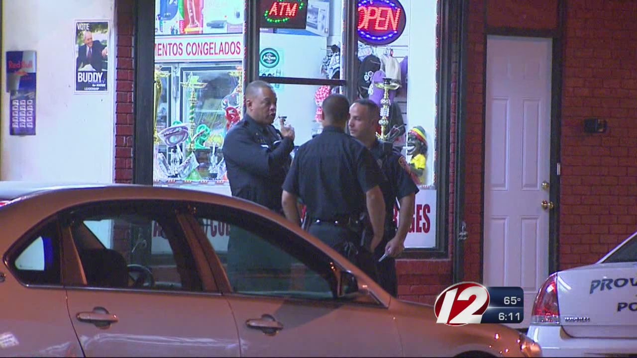 Suspect in Providence robbery wearing clown mask - YouTube