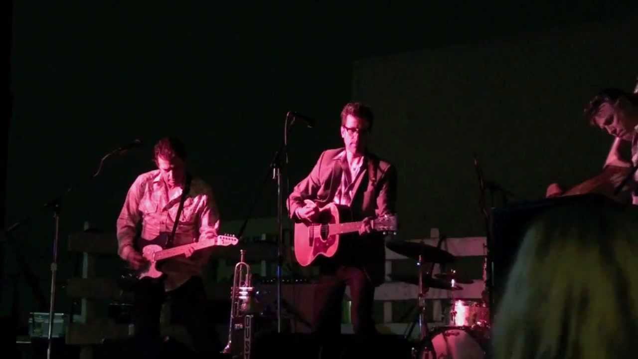 The Dusty 45s - Misirlou/Enter Sandman - YouTube