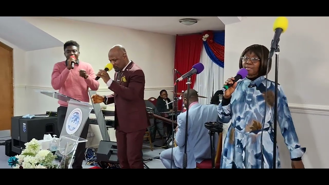 Sunday Divine Service // Seed offering // Praise - YouTube