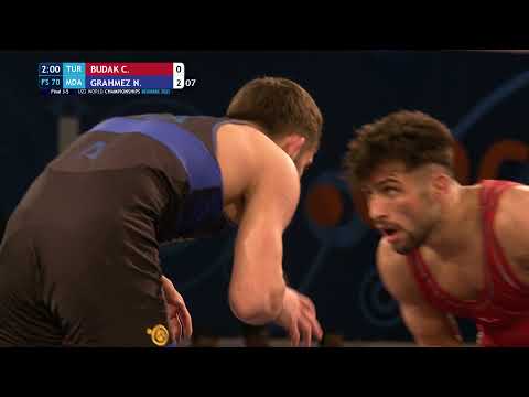 BRONZE FS - 70 kg: C. BUDAK (TUR) v. N. GRAHMEZ (MDA)