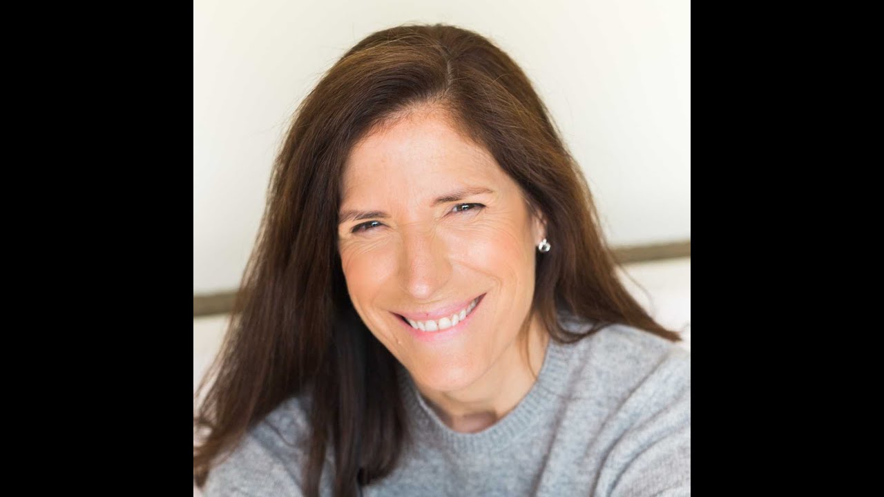 Sue Drew In Conversation - YouTube