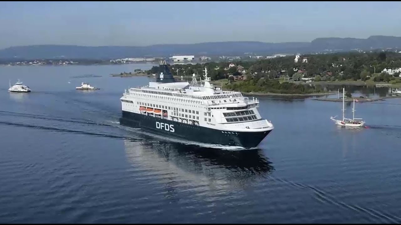 Hydrogen Powered Fuel Cell Ferry - YouTube