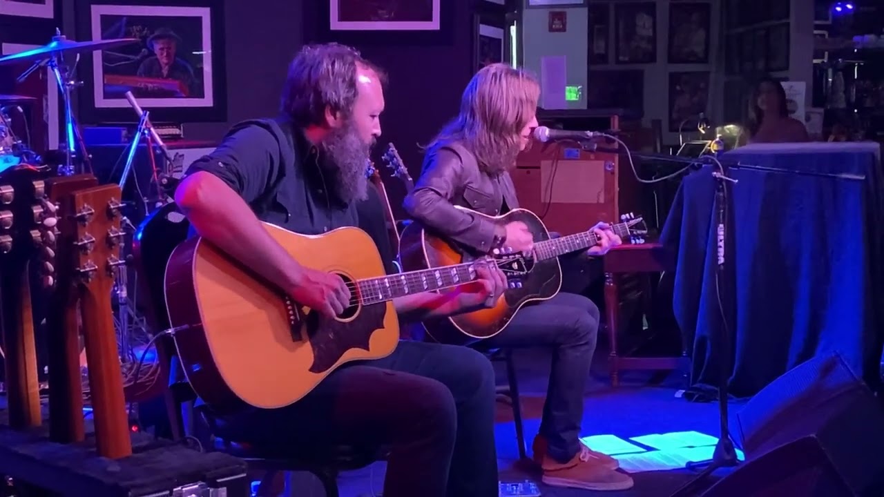 Charlie Starr and Benji Shanks from Blackberry Smoke lay some John ...