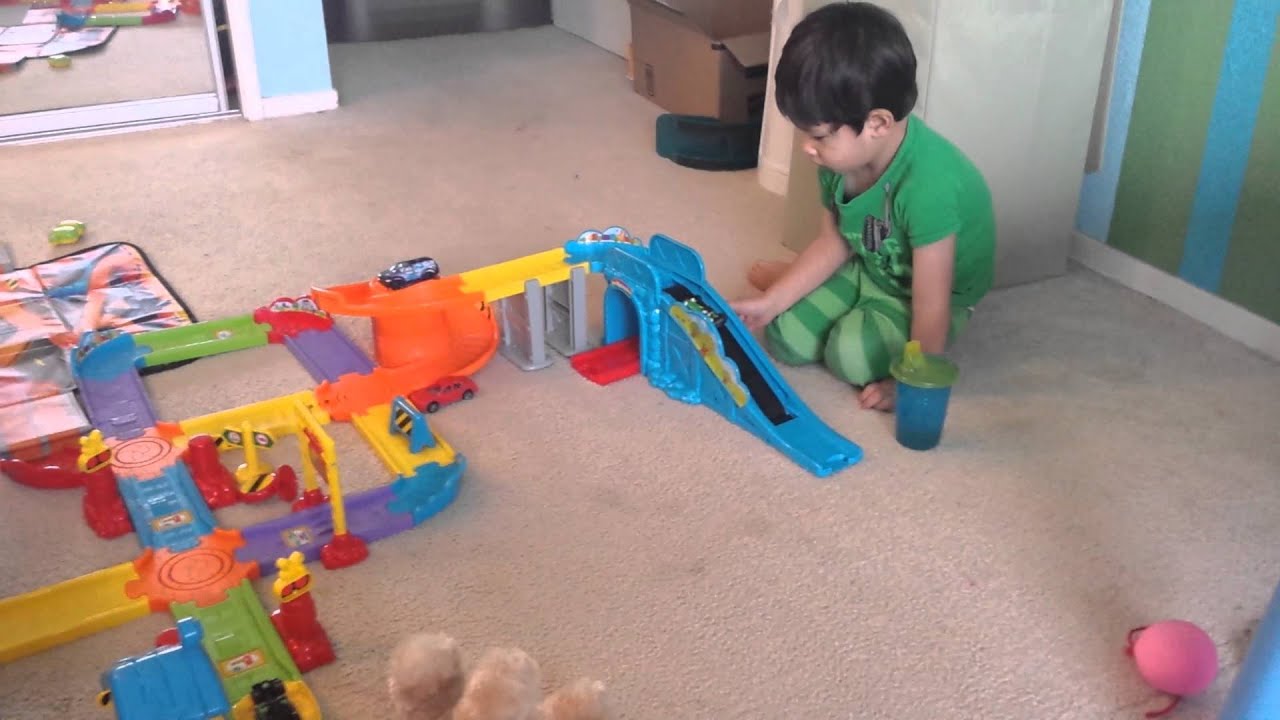 Ryan and his choo choo - YouTube