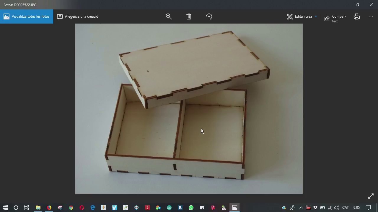CONSTRUYE UNA CAJA PARA GUARDAR TUS CARTAS - YouTube