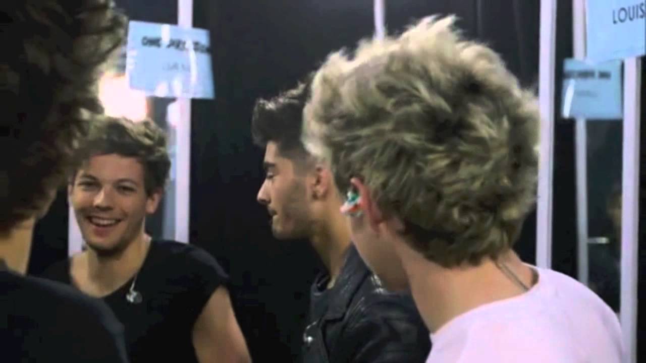 One Direction Friends Theme Song (2014) - YouTube