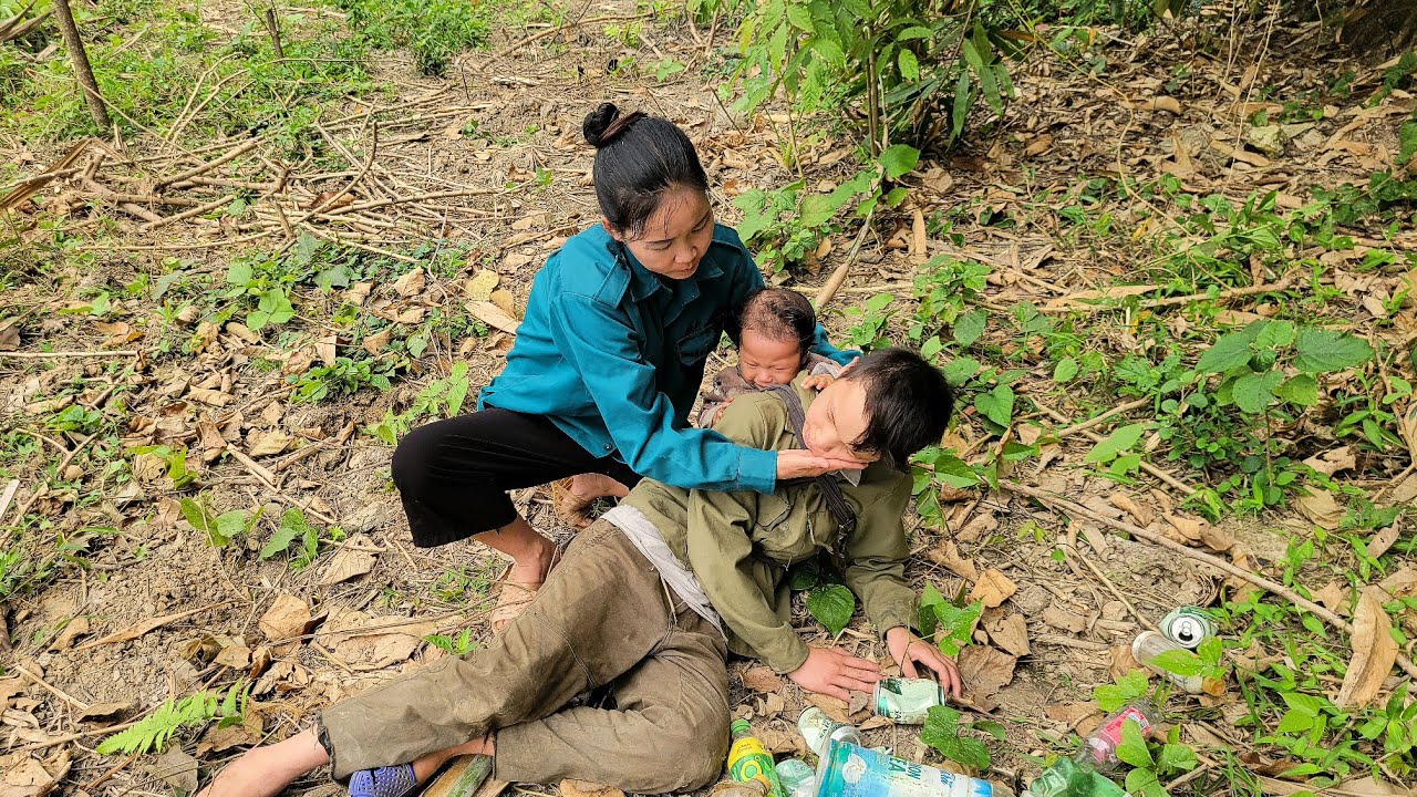 Two poor children who were collecting scrap metal fainted and were ...
