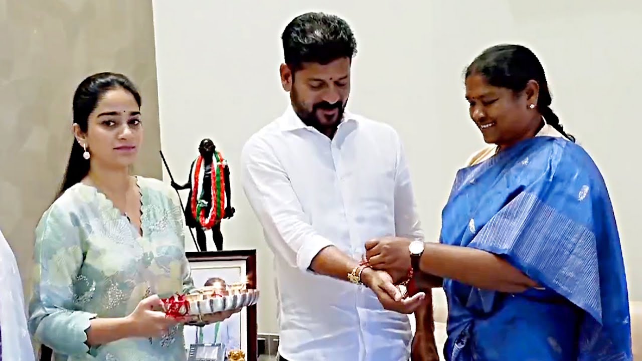 Minister Seethakka Ties Rakhi To CM Revanth Reddy | Raksha Bandhan ...