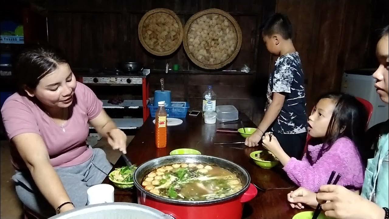 nrog peb cov niam tub noj hmo os qab tshaj li os cov phooj ywg - YouTube