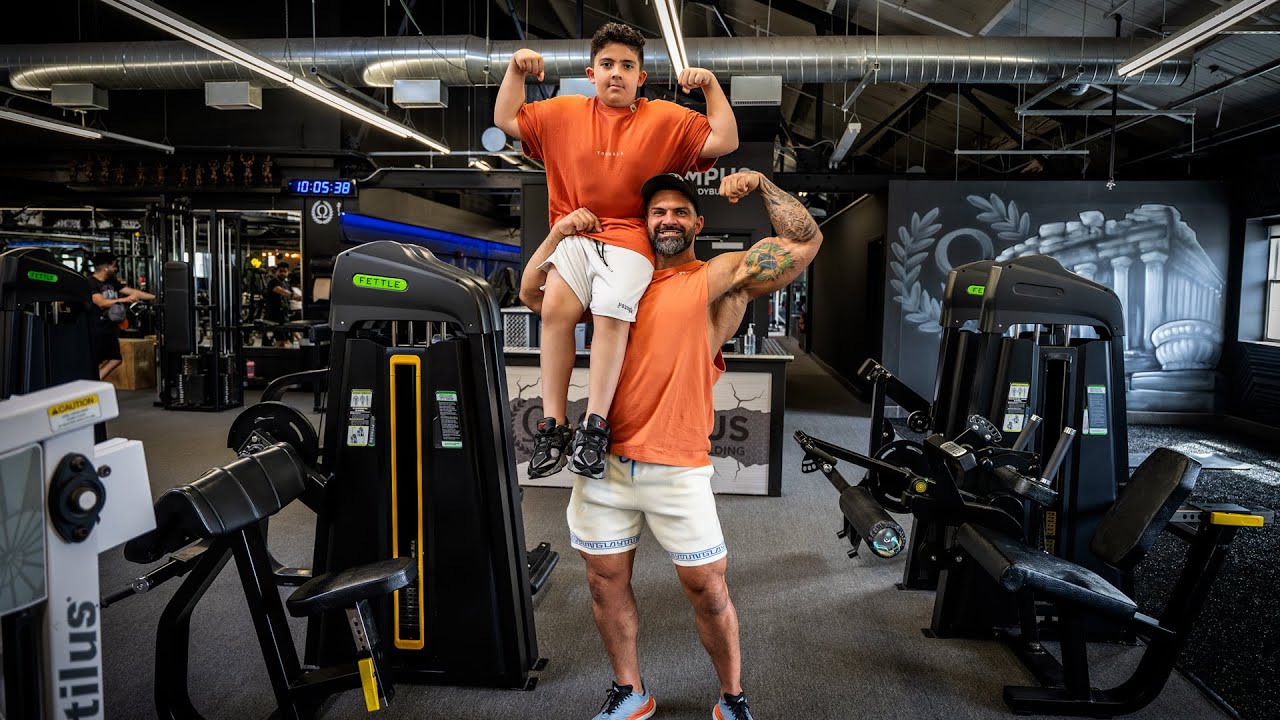 Arms Blast Workout 🇧🇷/ with Mini Hercules #father&son #training - YouTube