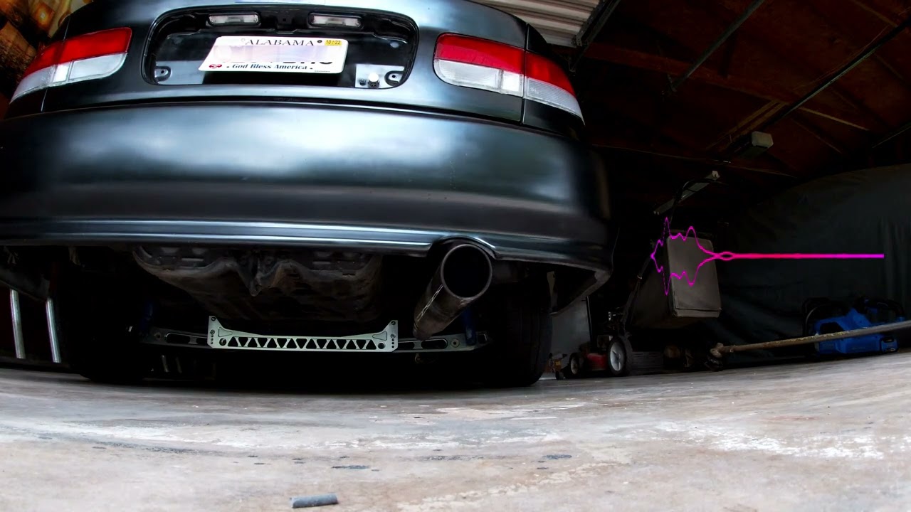 Straight Piped D16 Civic - Exhaust Sounds - YouTube