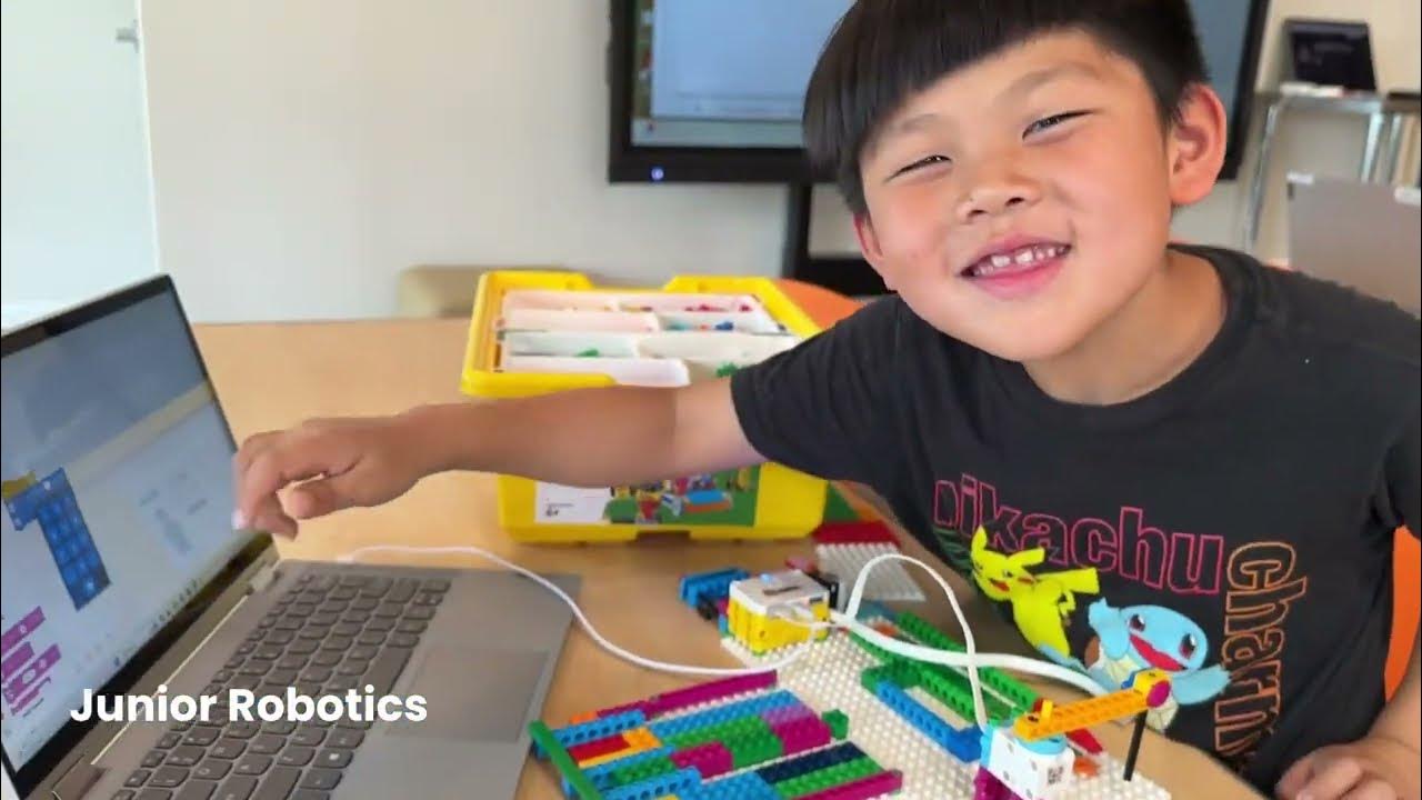 Lego Robotics Program at THE R CHILD - YouTube