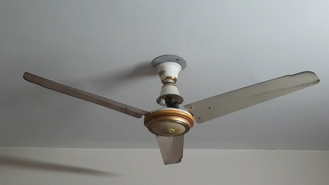 56" CITY Fantasy ceiling fan (poor condition) - YouTube