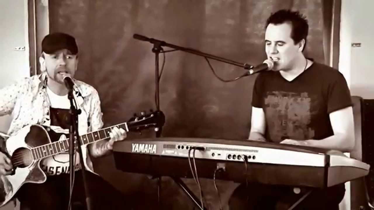 Jay & Eli - Lola (The Kinks cover) - YouTube