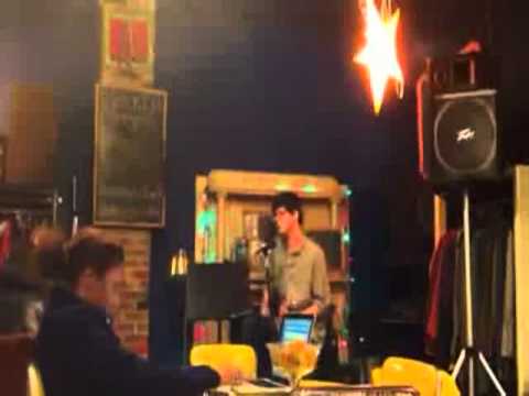 Nicholas Gwinn - Lush - 2.11.10 Java Cabana - YouTube