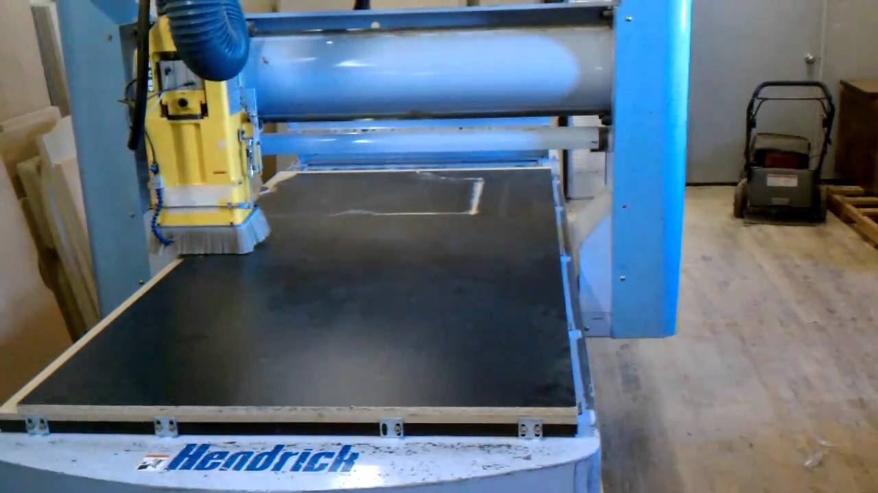 TMW Machine: 275 2003 Hendrick 4x8 CNC Router - YouTube