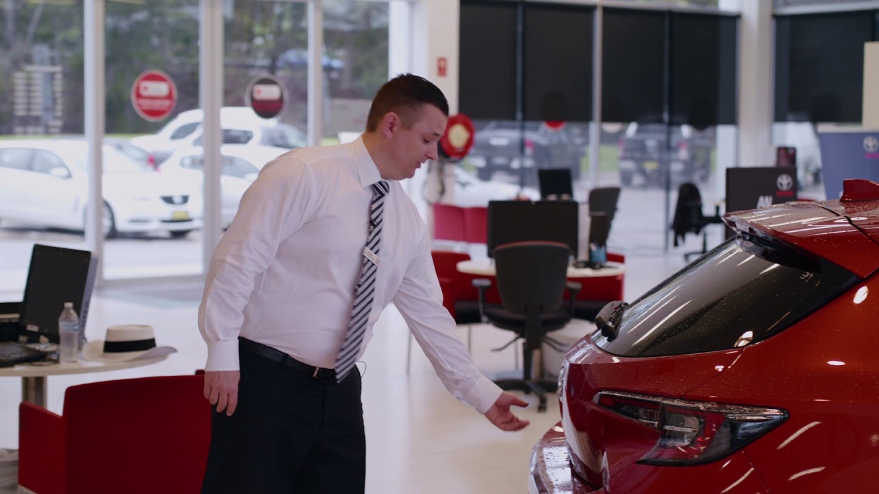 2018 Toyota Corolla Review Australia - Brian Hilton Toyota - YouTube