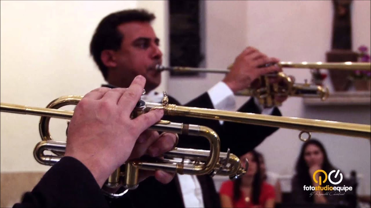 RAINHA ELIZABETH - CORAL TANUS - CLIP OFICIAL - YouTube