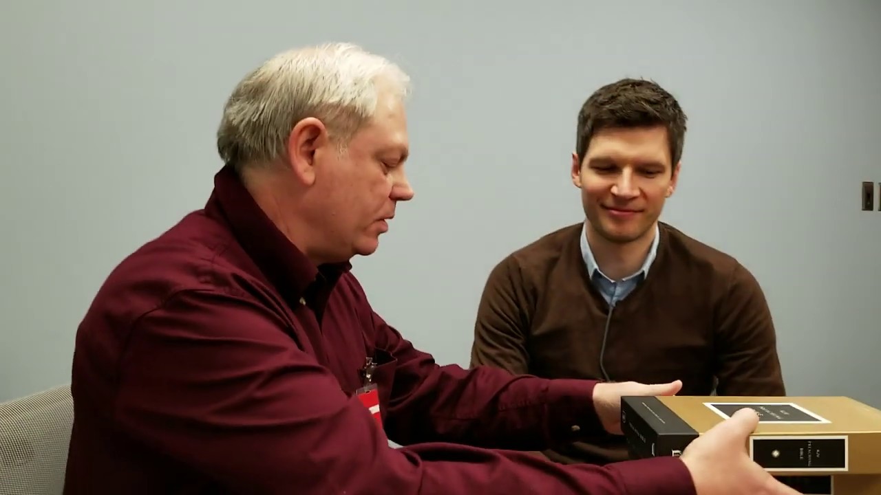 Thomas Nelson Preaching Bible in KJV and NKJV with Daniel Marrs and ...