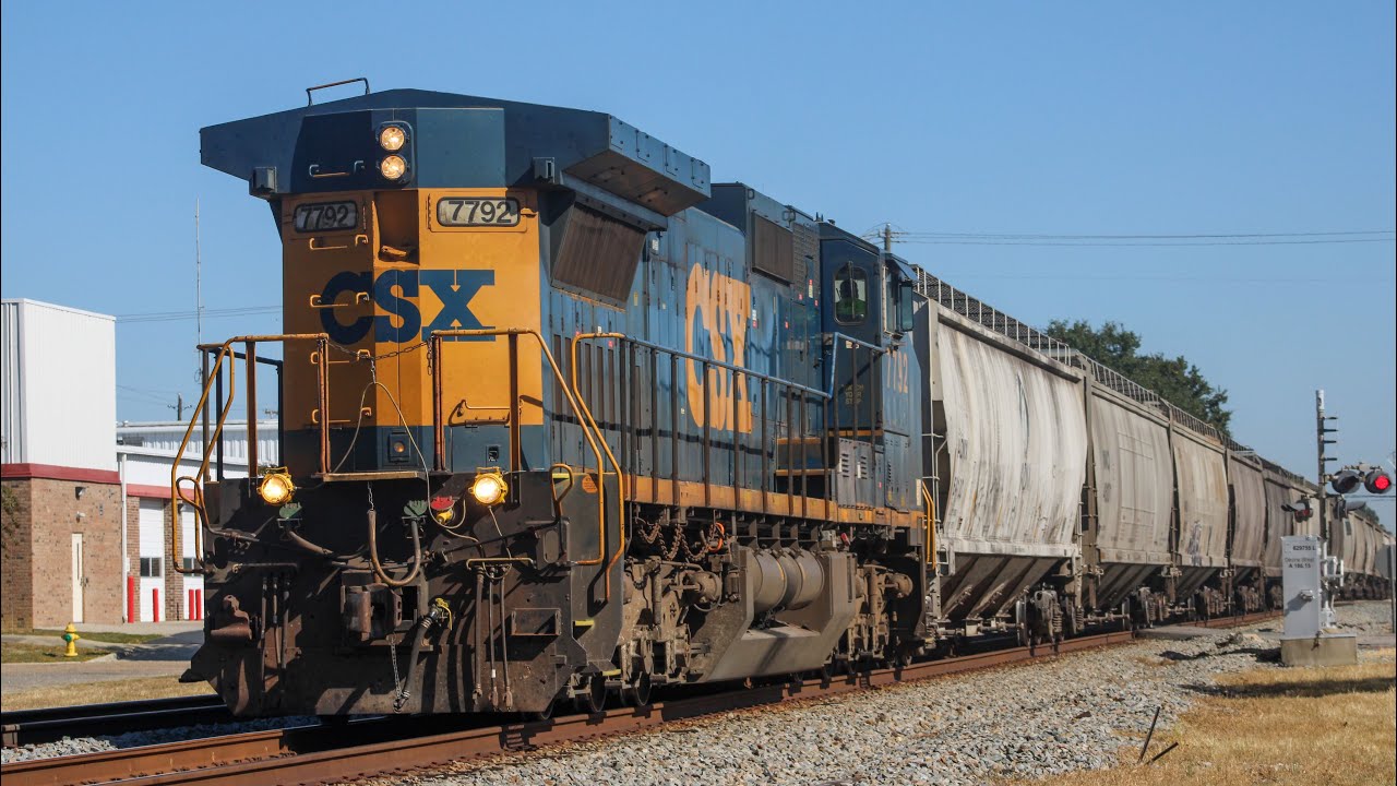 CSX 7792 Leads L228 By Dunn - YouTube
