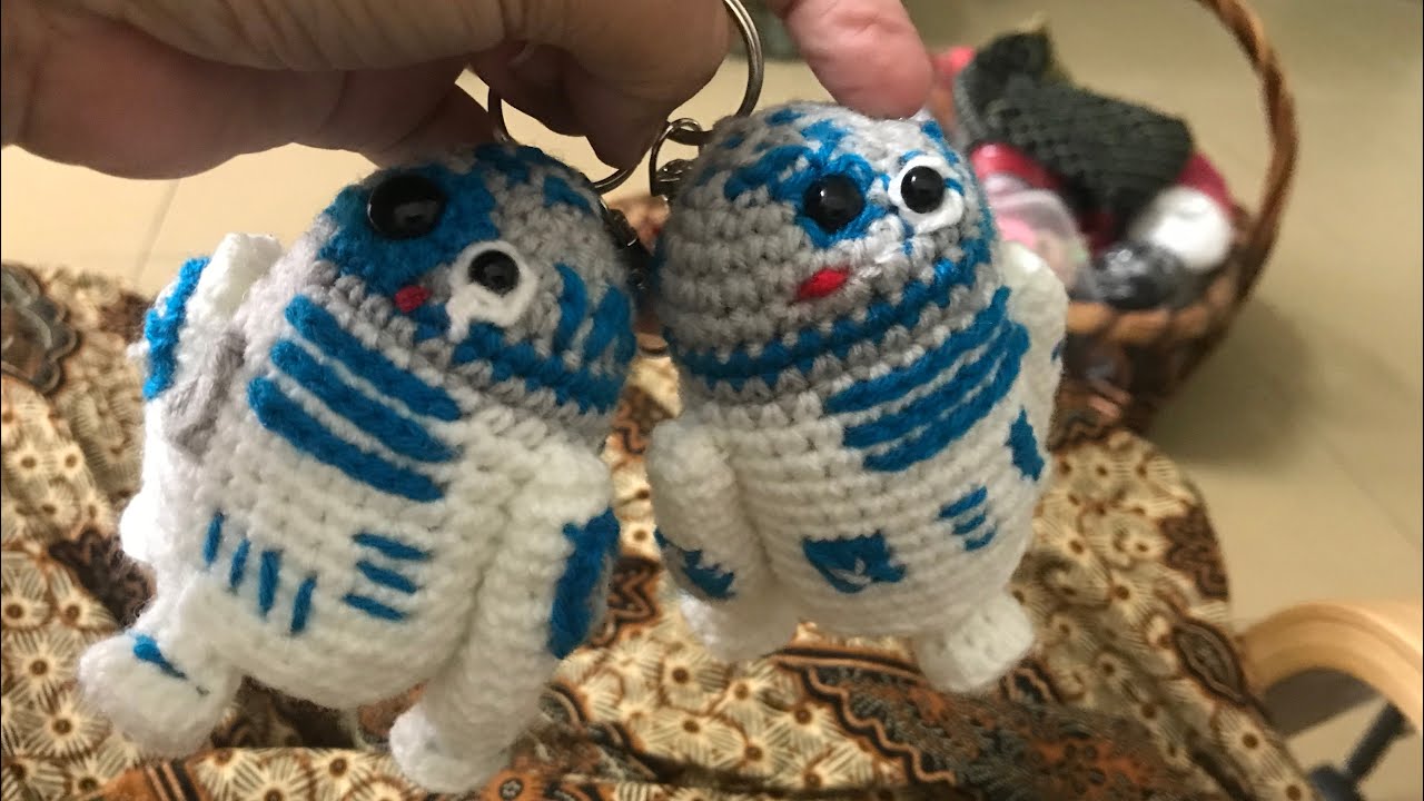 How to crochet Simple R2D2 StarWars. Lesson 84. Right handed. Reno’s ...
